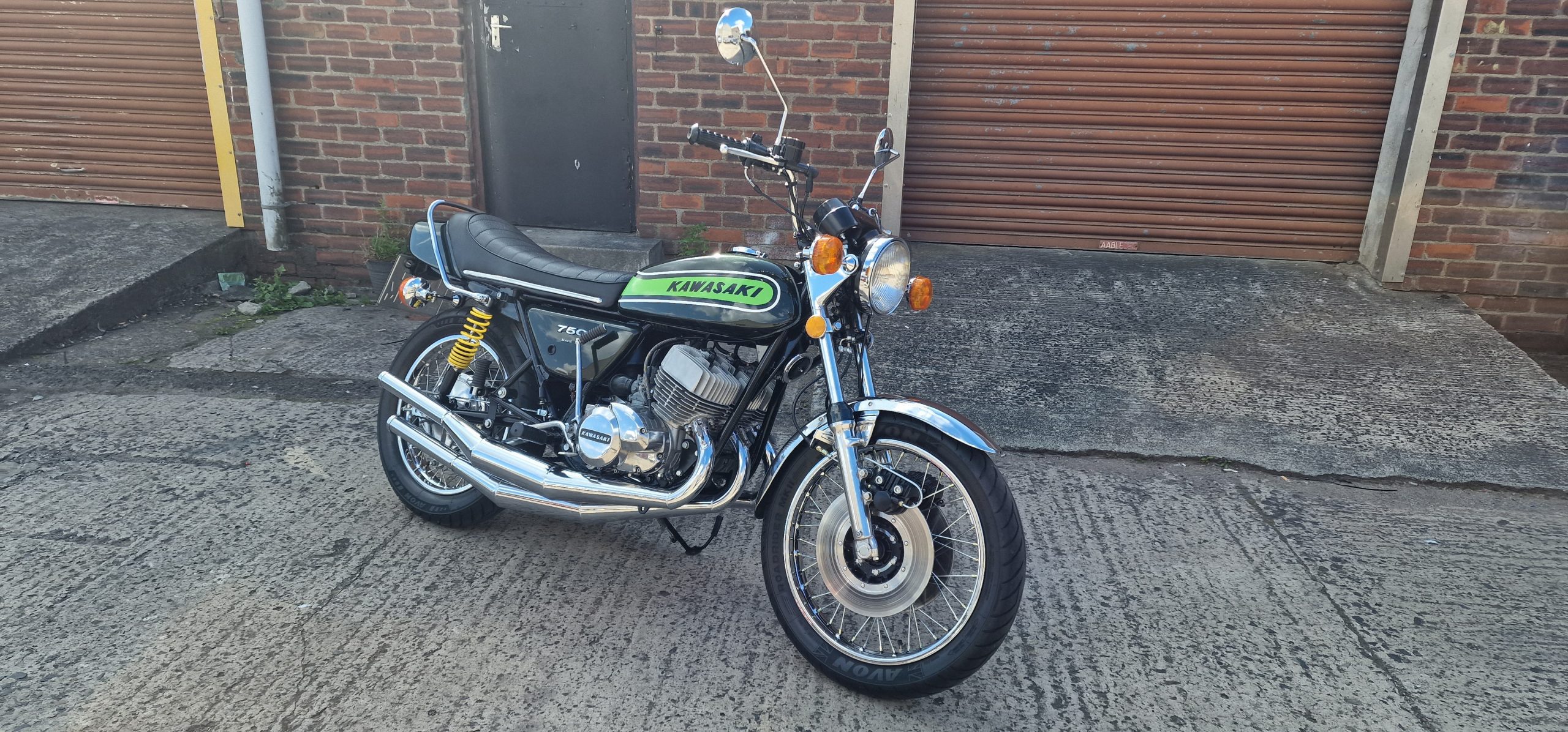 Kawasaki H2B 750 triple – Hugh Adams Motorcycles